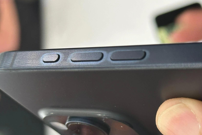 What Is Wrong With Apple's Latest iPhone 15? Overheating, Data Issues ...