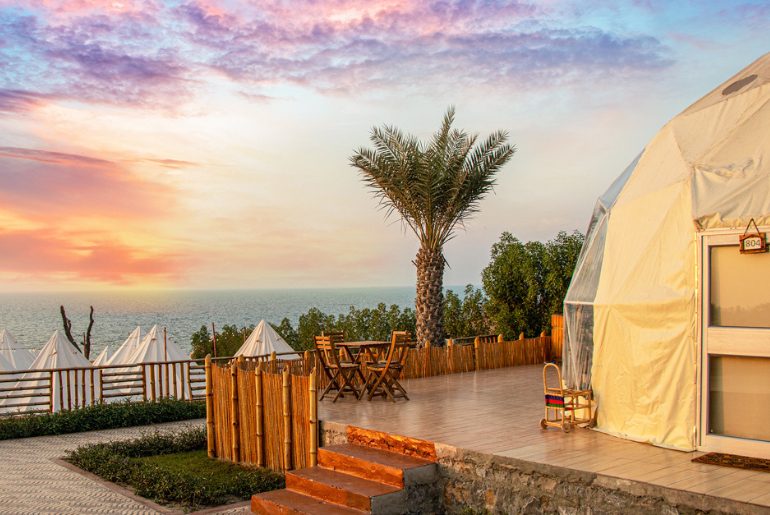 You Have Less Than 10 Days To Go Glamping At This Iconic Spot In Dubai ...