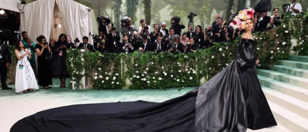 Everything You Need To Know About The 2024 'Garden Of Time' Met Gala ...
