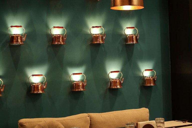 We Found Dubai's First Karak Chai Lounge - Gulfbuzz