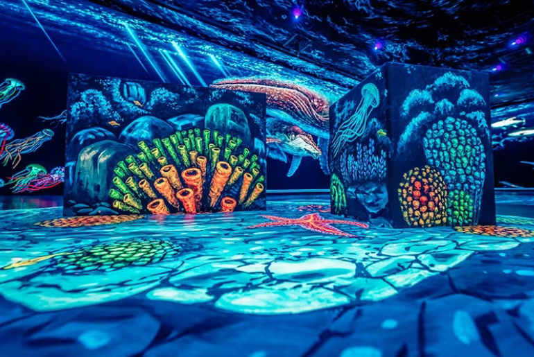 Dubai Has A Crazy 3D 'Glow In The Dark' Minigolf Experience - Gulfbuzz