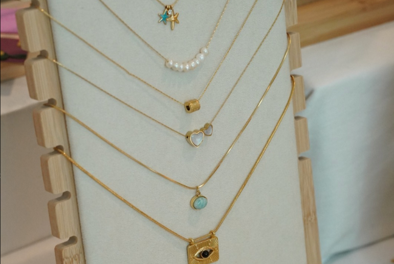 Unlock Your Inner Shopaholic With These 4 Indoor Markets In UAE - Gulfbuzz